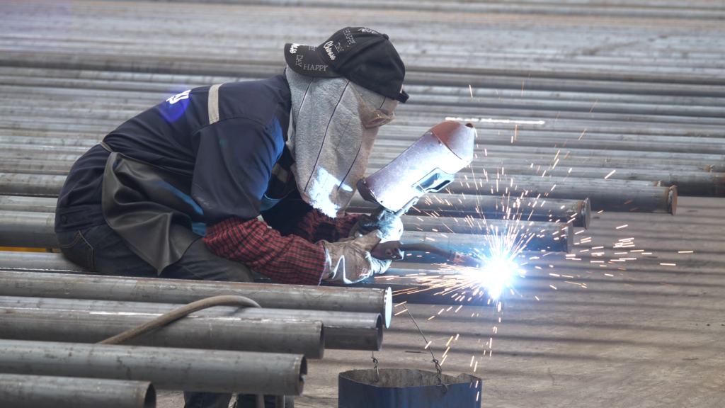 Illuminating Your Outdoor Spaces: Understanding the Features of Outdoor ...